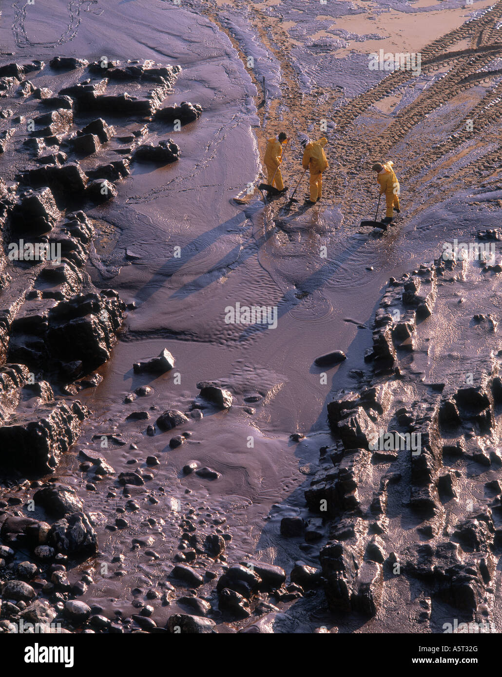 Sea Empress Oil Disaster Pembrokeshire Wales Stock Photo - Alamy
