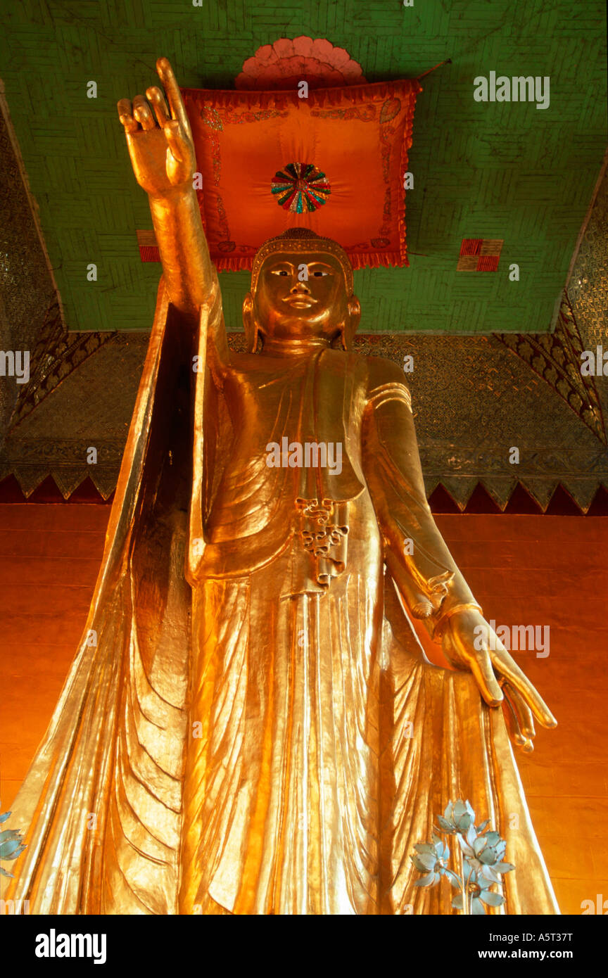 Buddha statue / Mandalay Stock Photo - Alamy
