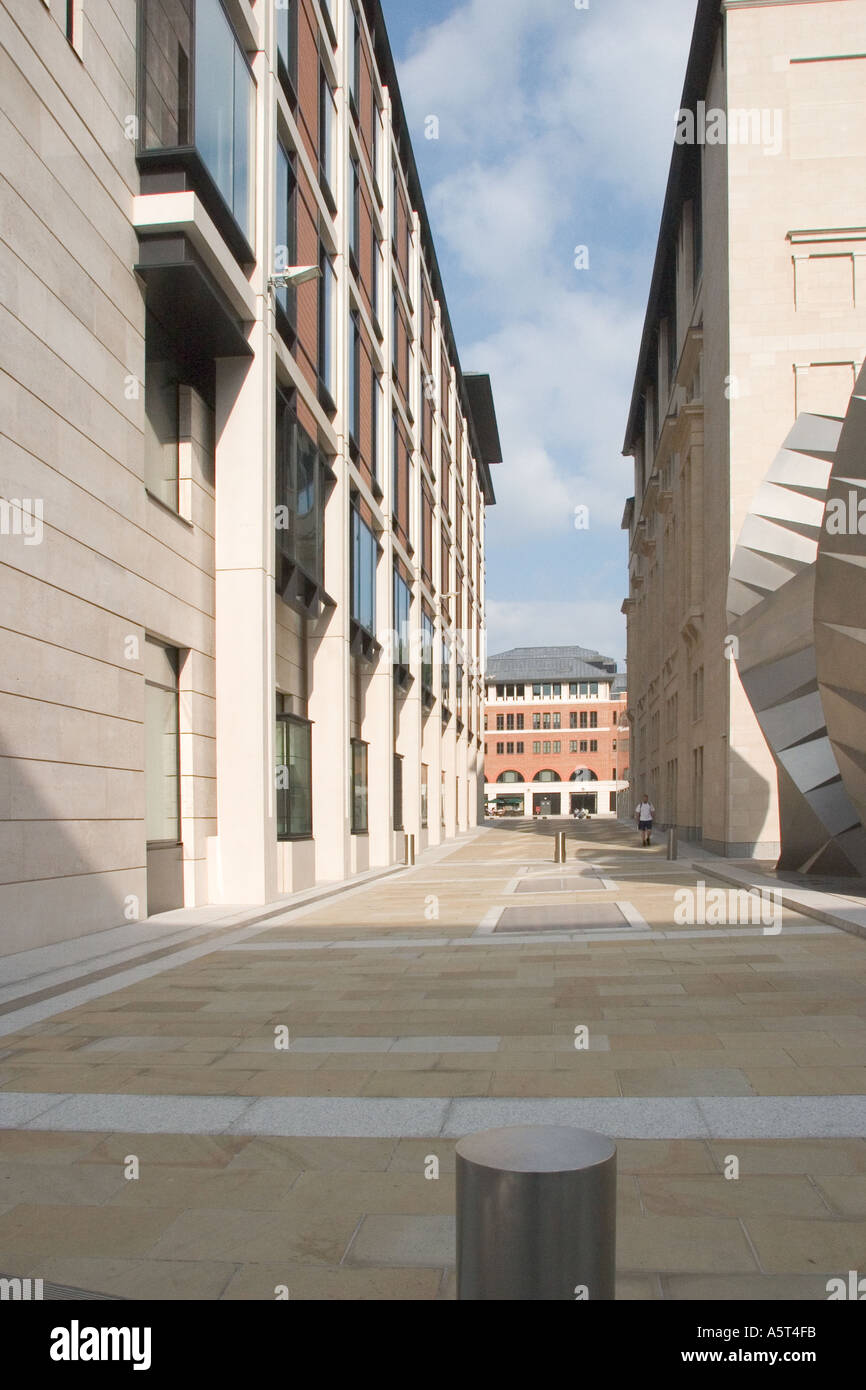 Walk way to Paternoster Square London Stock Photo - Alamy