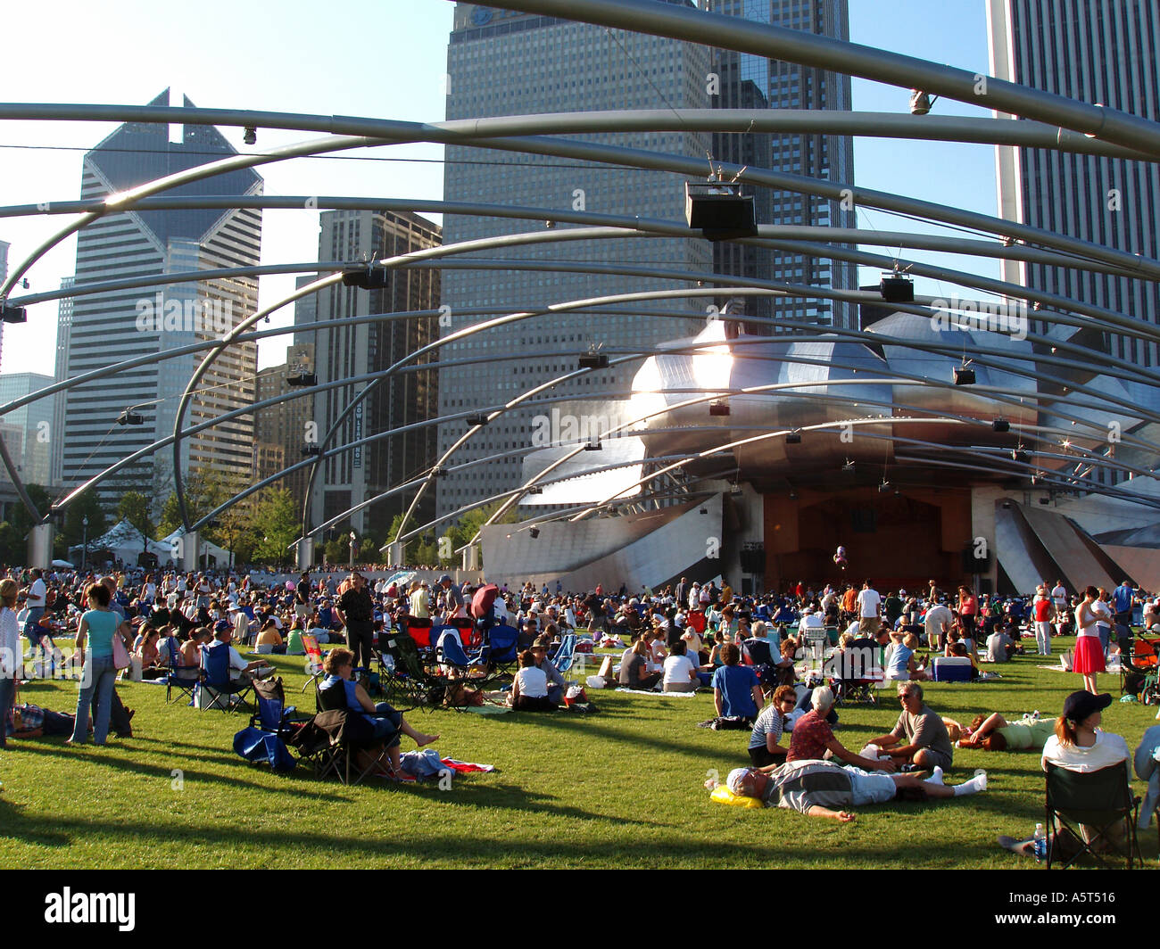 Chicago's Pritzker Pavilion at Millennium Park Stock Photo - Alamy