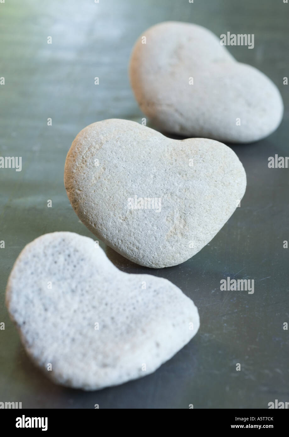 Pebbles in a heart shape hi-res stock photography and images - Alamy