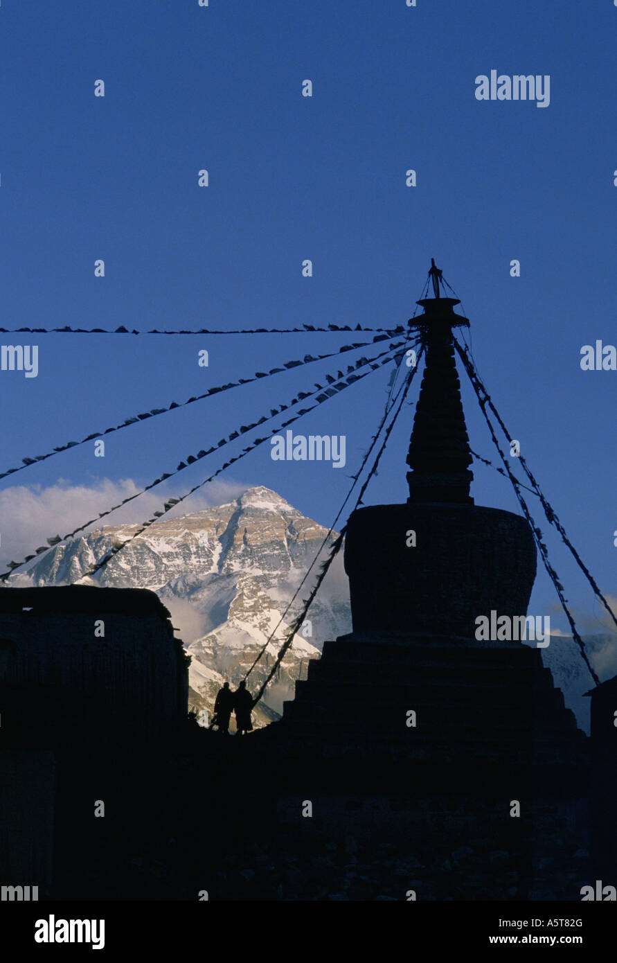 Mount Everest Rongbuk Monastery High Resolution Stock Photography and ...