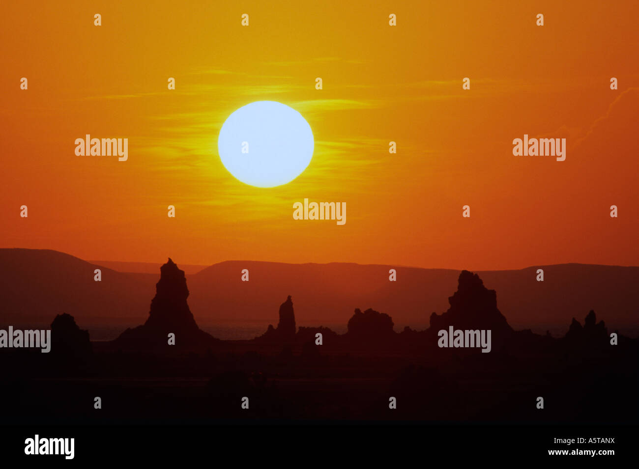 Lac abbe sunset hi-res stock photography and images - Alamy