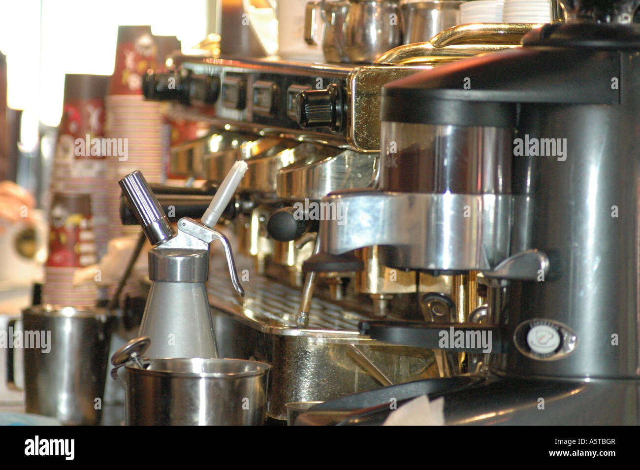 Espresso machine behind counter hi-res stock photography and images - Alamy