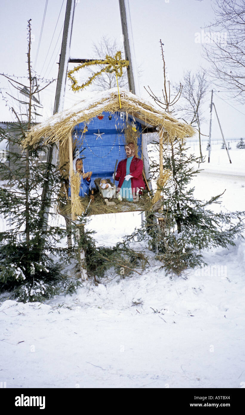 Poland, Bodzentyn, side road nativity scene, Jesus Creche Stock Photo ...