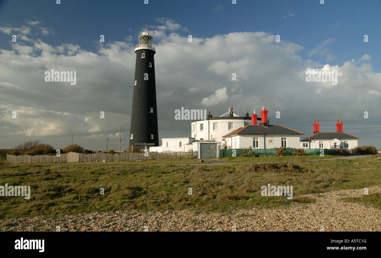 The old lighthouse and houses at Dungeness in Kent Stock Photo - Alamy
