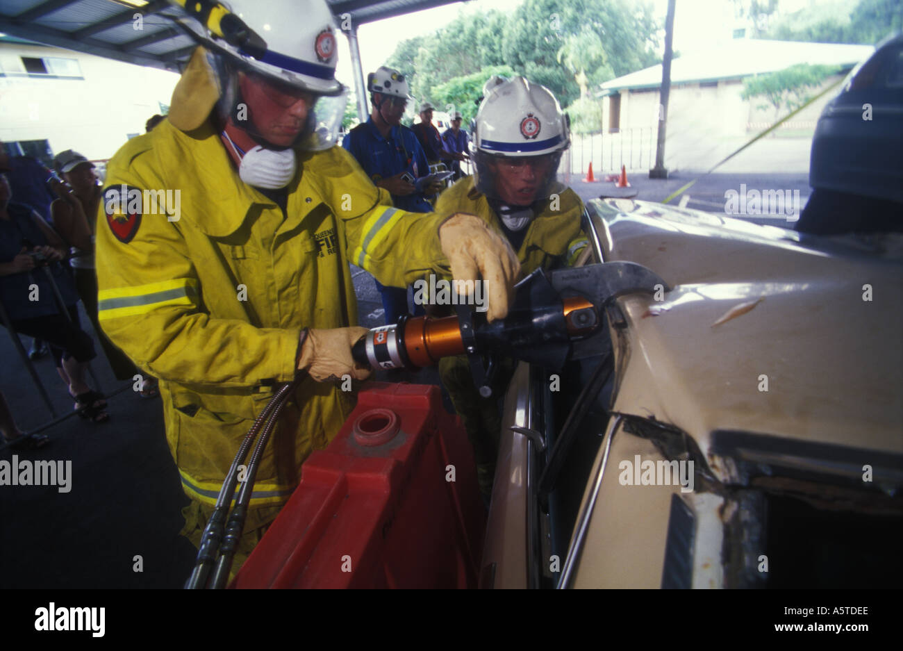 Queensland fire and rescue MVA Cas Medical care jaws of life protective ...