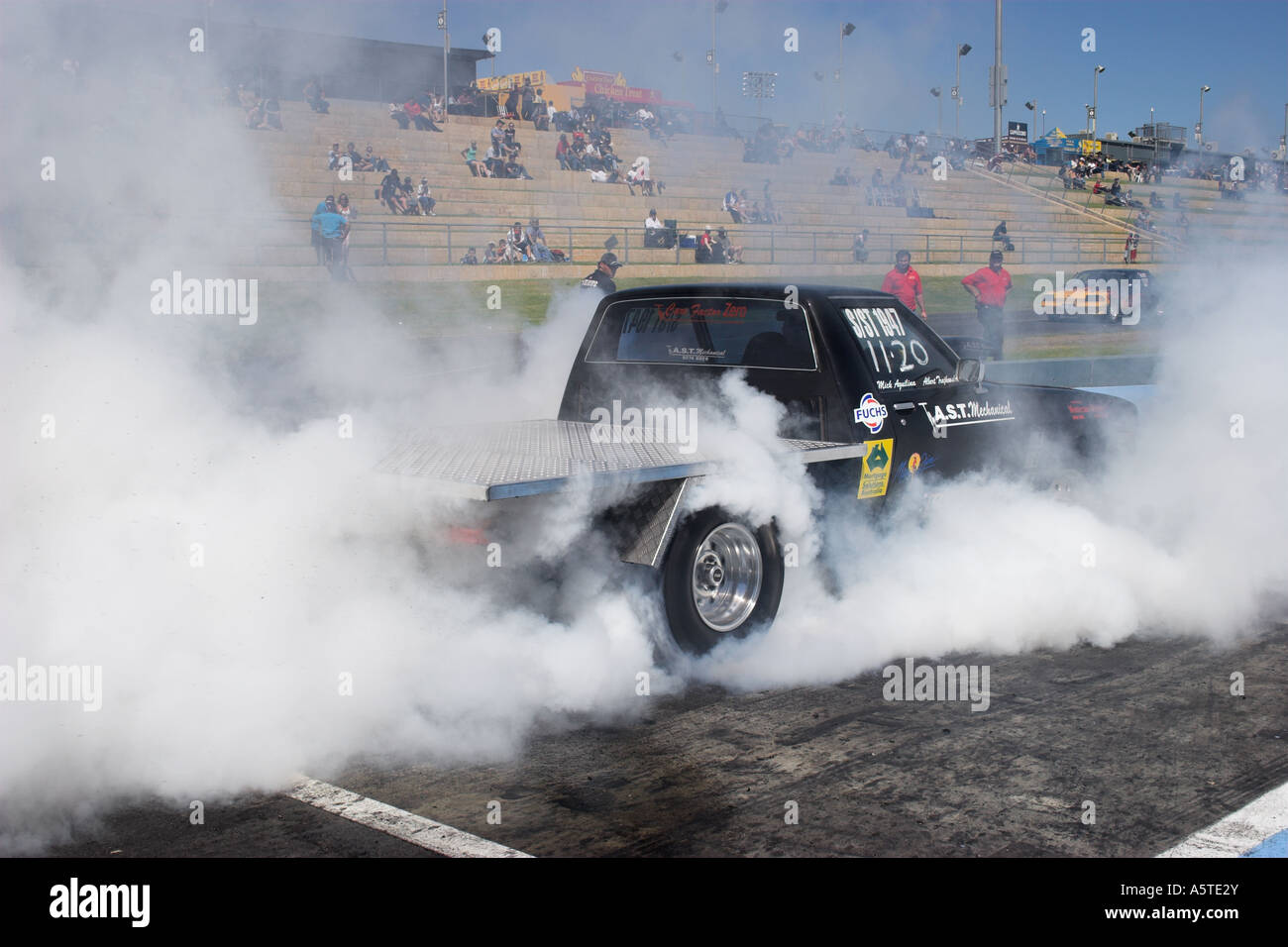 Australian Holden 1-Tonner trayback doing huge smoky burnout prior to ...