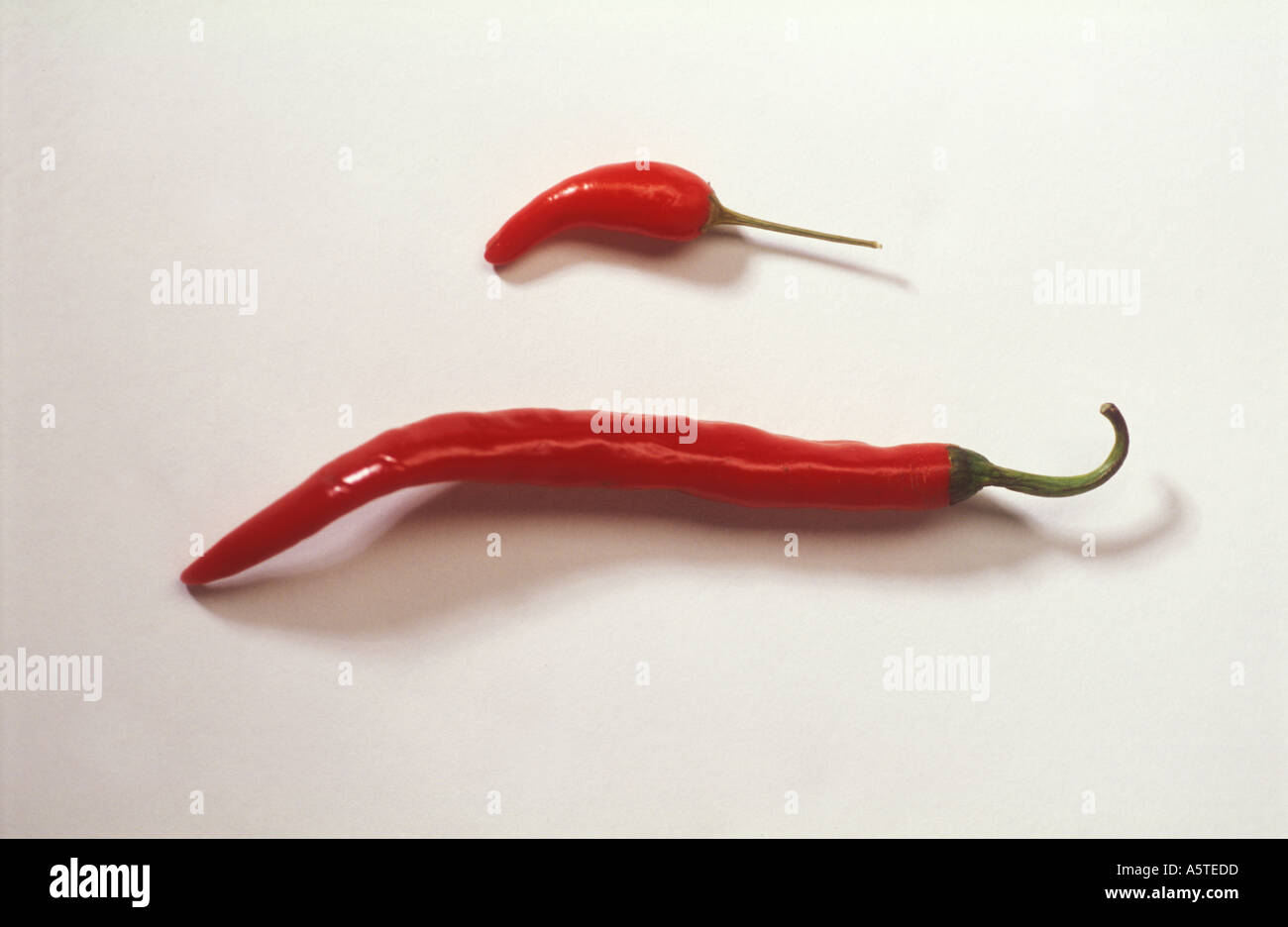 Small red hot peppers hi-res stock photography and images - Alamy
