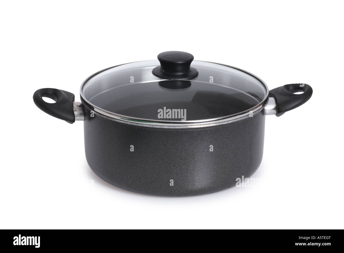 Pan of water cut out hi-res stock photography and images - Alamy