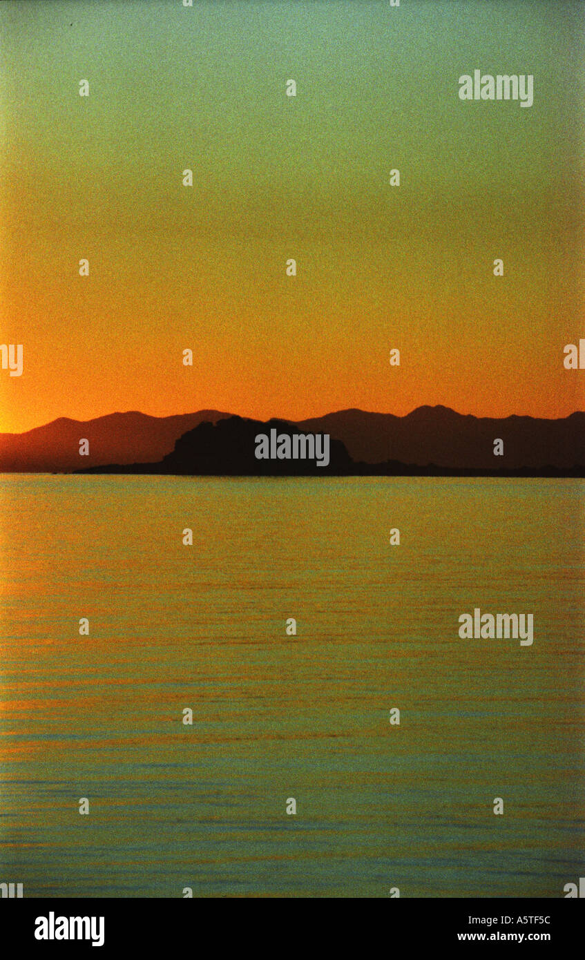 Pre dawn australian beach hi-res stock photography and images - Alamy