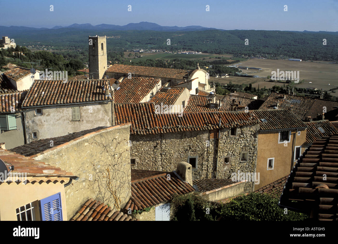 View of roof tops in Medieval Town, Fayence. The Var, Provence, Cote d ...