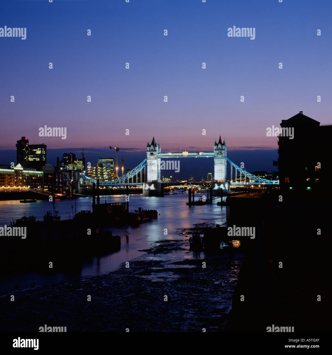 River thames silhouette bridge london hi-res stock photography and ...