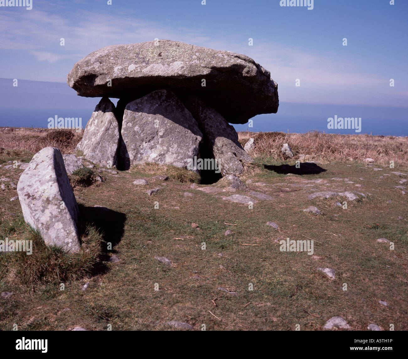 Chun Quoit, Morvah, west Penwith, Cornwall, UK Stock Photo - Alamy