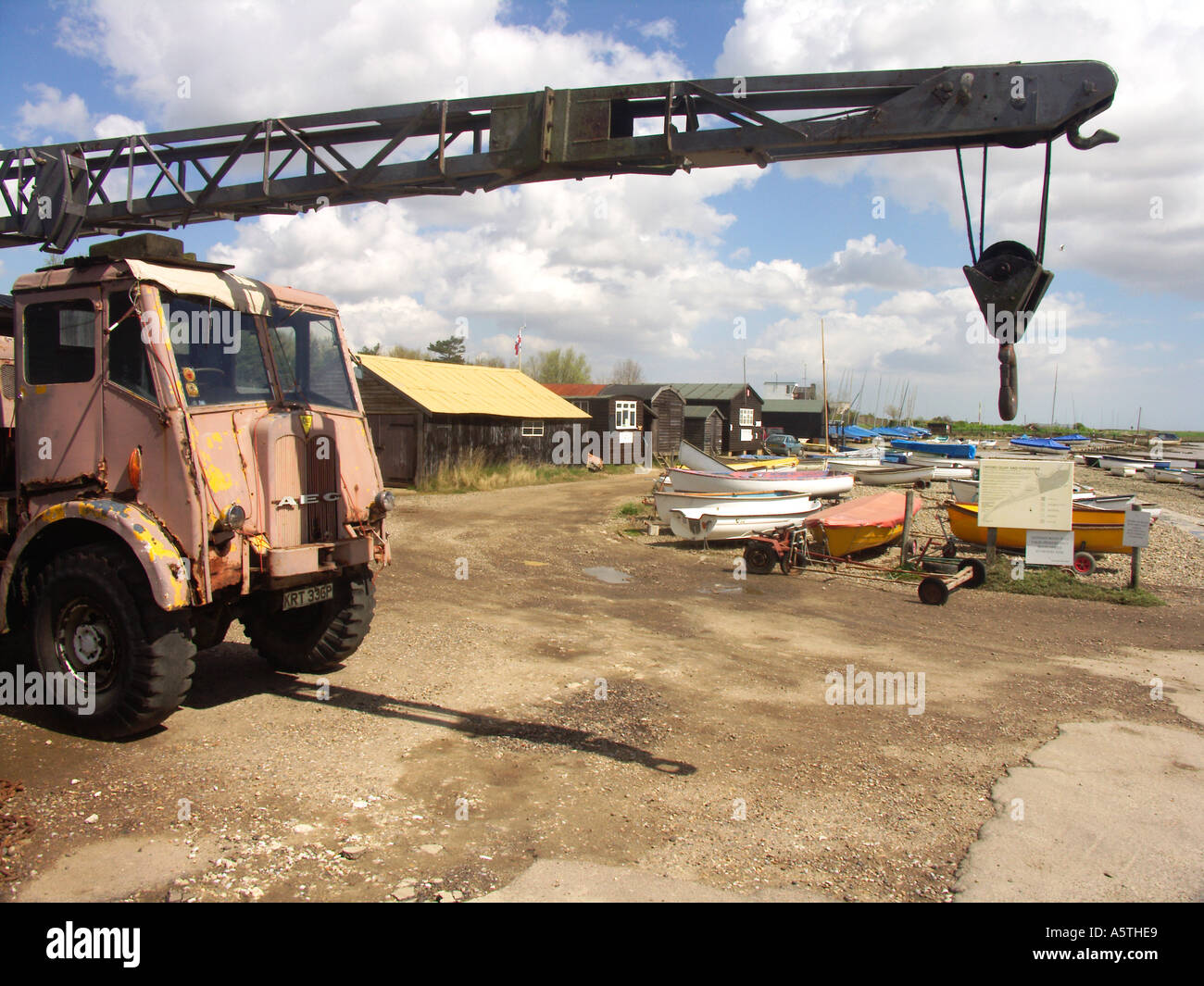 Motorised crane hi-res stock photography and images - Alamy