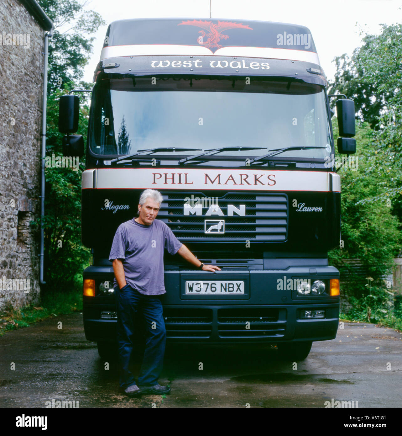 Lorry Driver Uk High Resolution Stock Photography and Images - Alamy