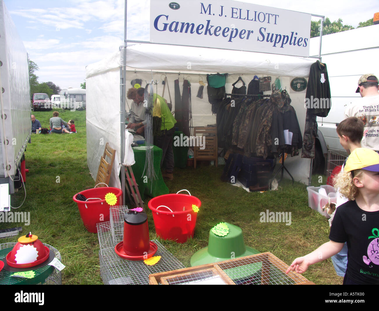 The english gamekeeper hi-res stock photography and images - Alamy