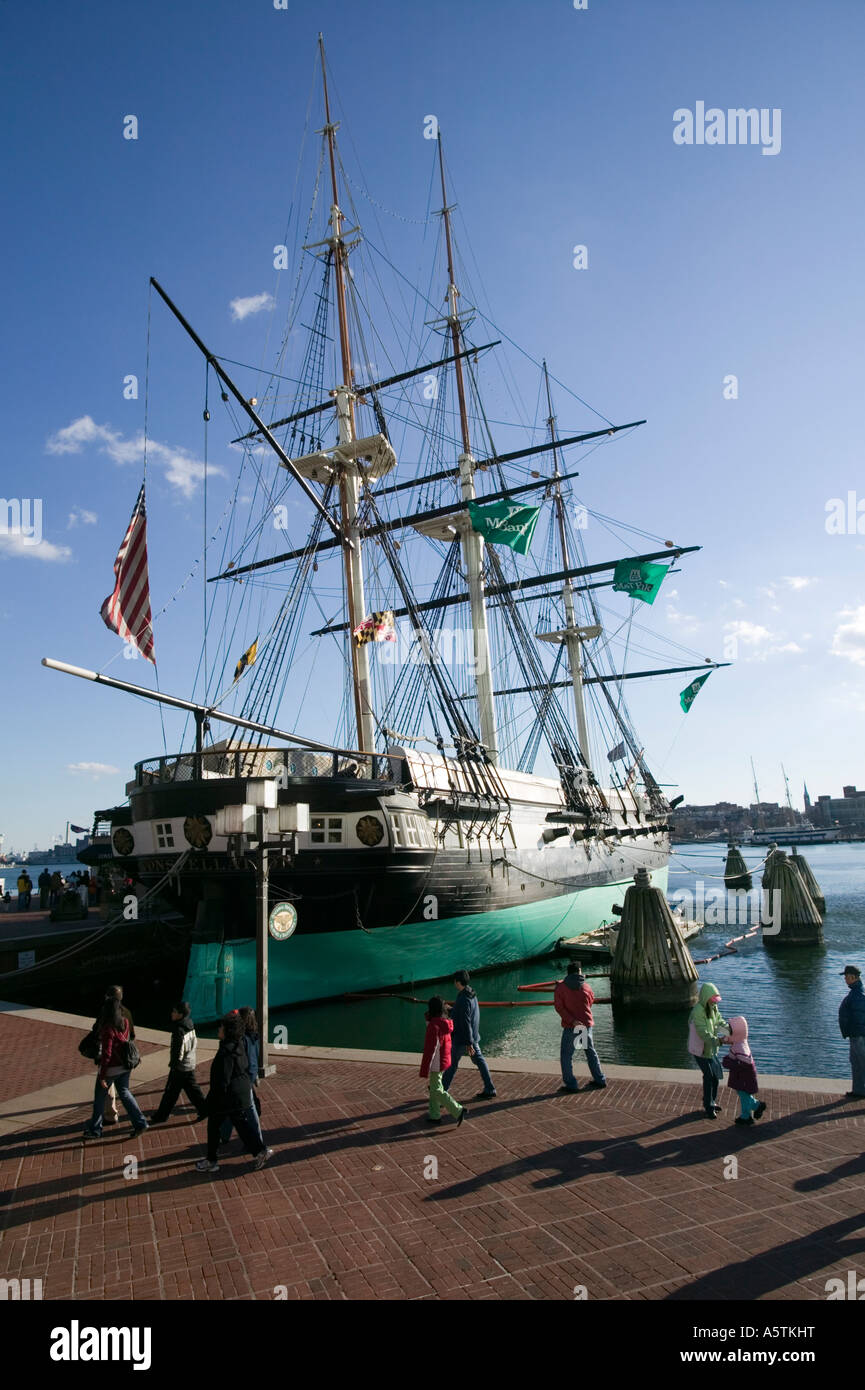 Uss constellation hi-res stock photography and images - Alamy