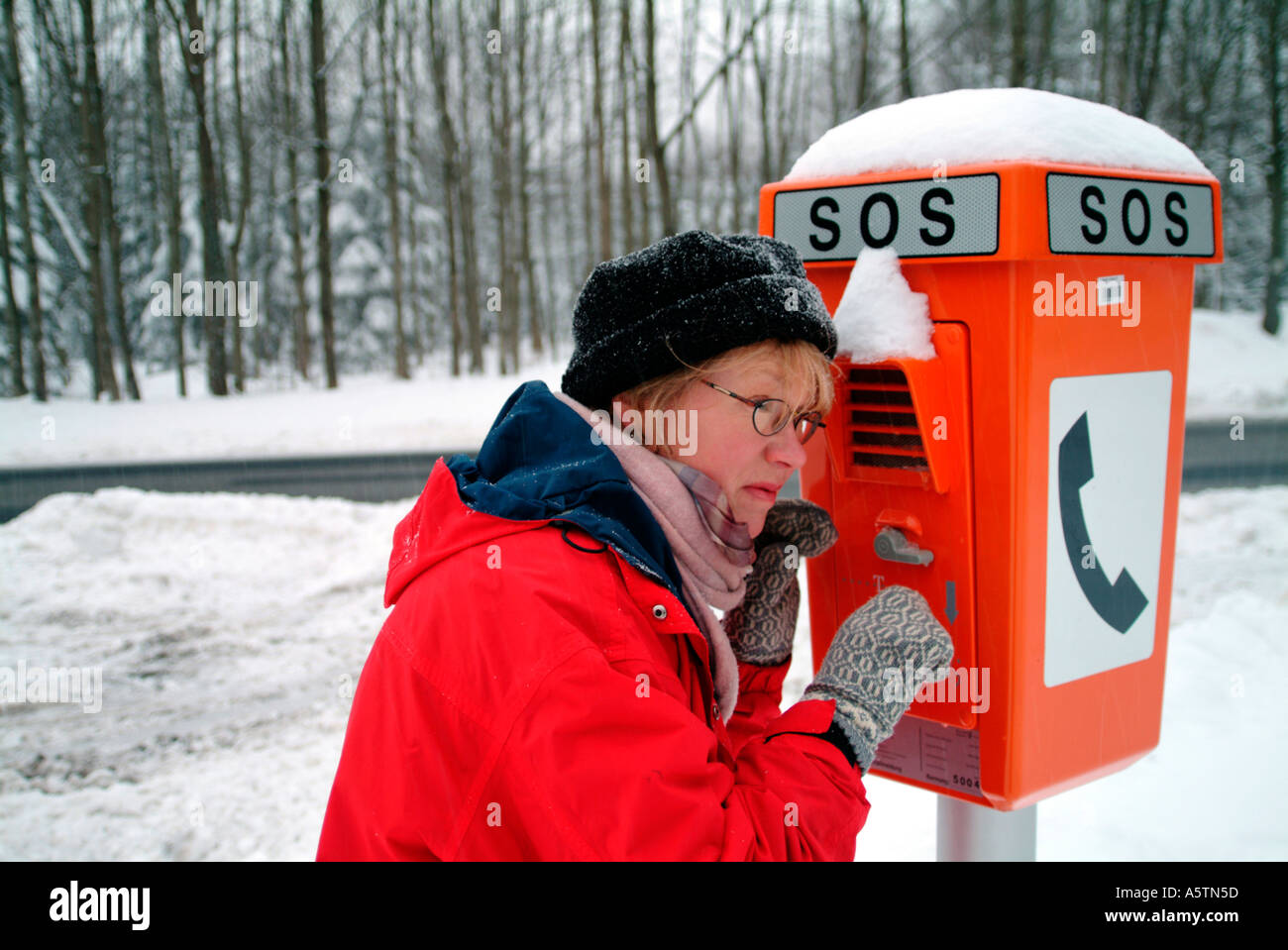 Sos call point hi-res stock photography and images - Alamy