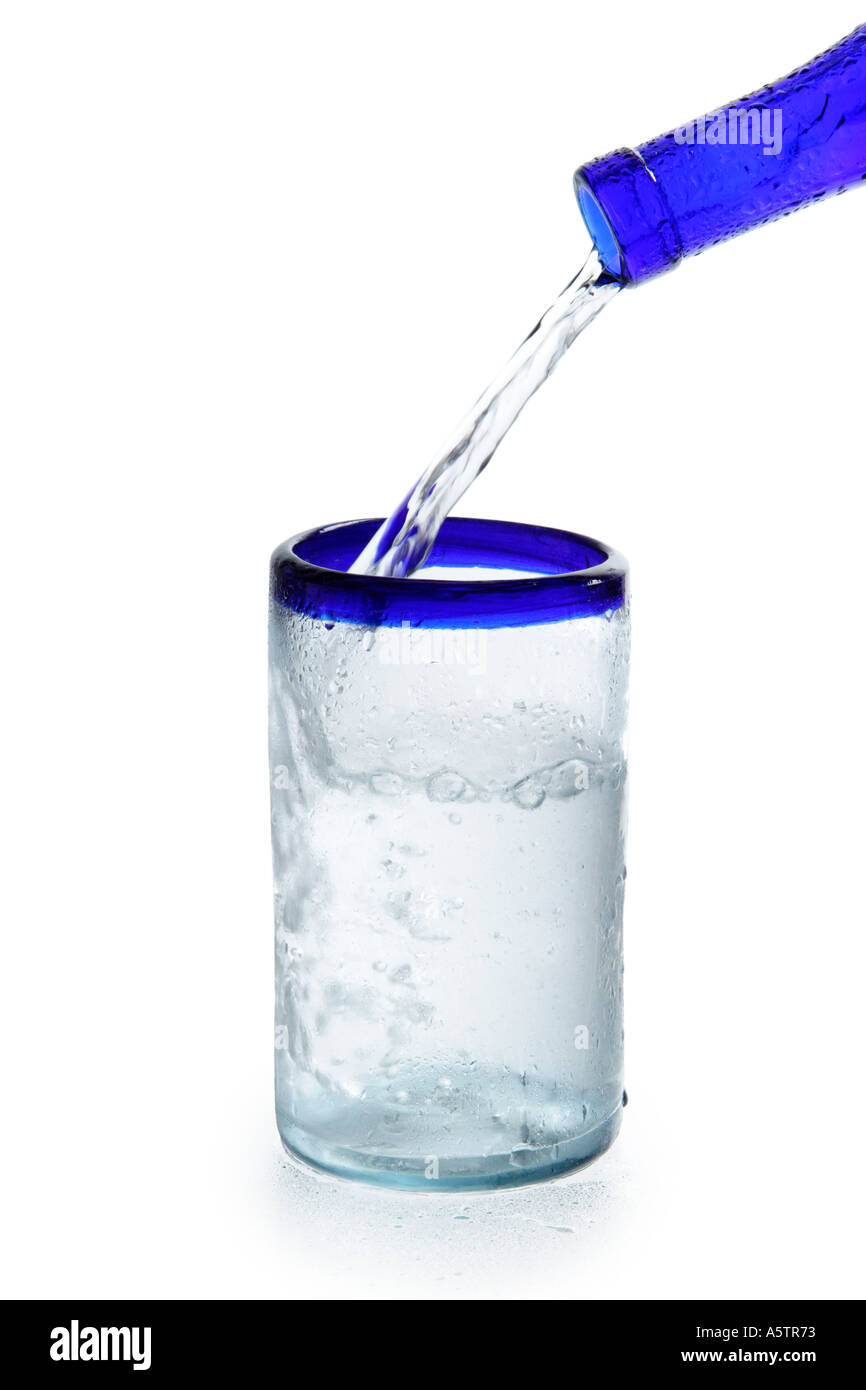 Solid pour into water hi-res stock photography and images - Alamy