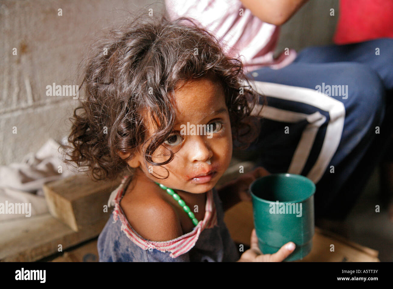 Painet jj1667 honduras children kids girl free feeding program slum ...