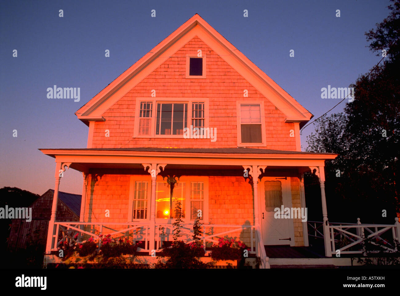 Kennebunkport maine red hi-res stock photography and images - Alamy