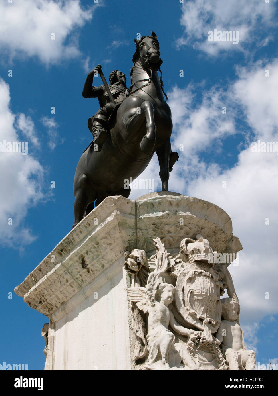 Monument of Nelson London Stock Photo - Alamy