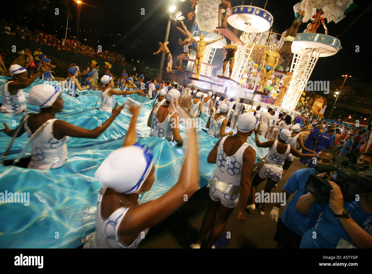 Floats and samba dancers in amazing costumes prepare for Rio de Janeiro ...