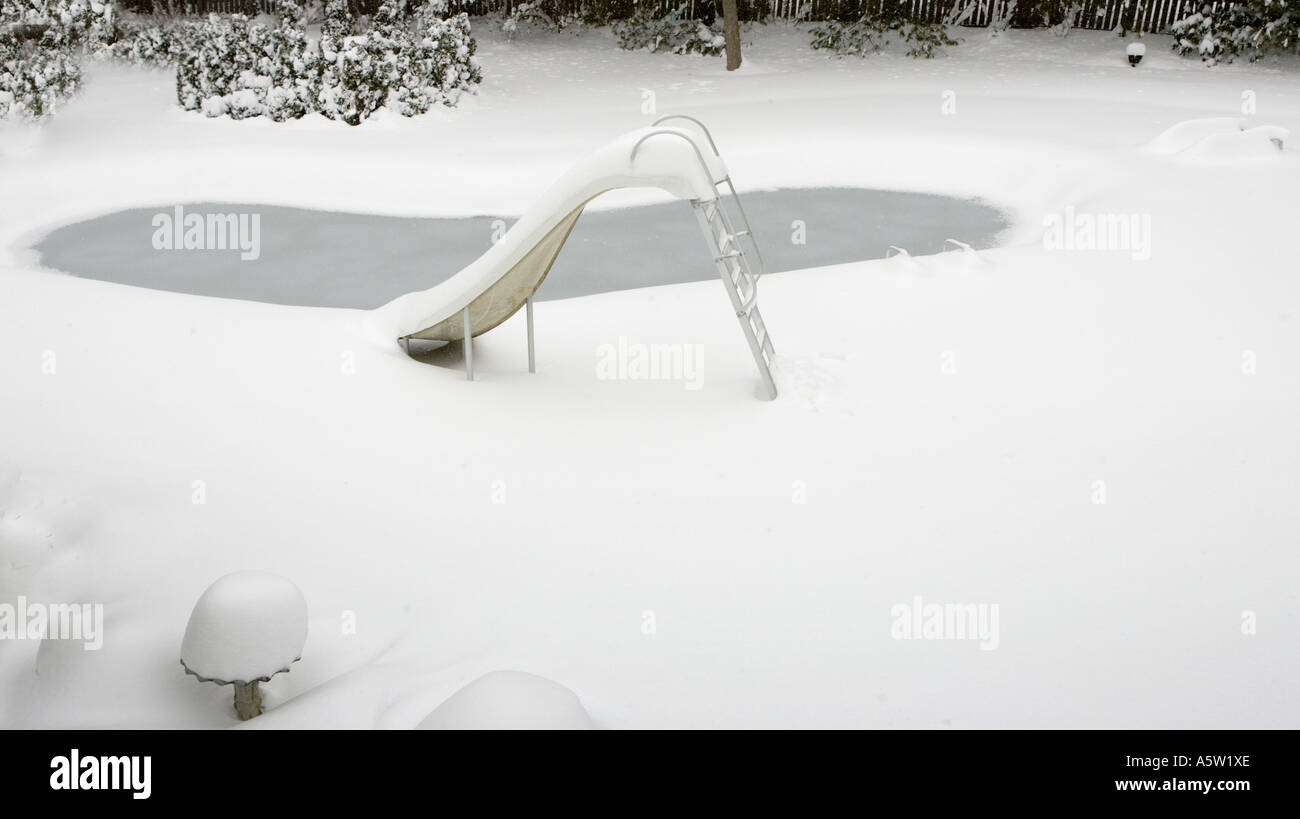 Storm and swimming hi-res stock photography and images - Alamy