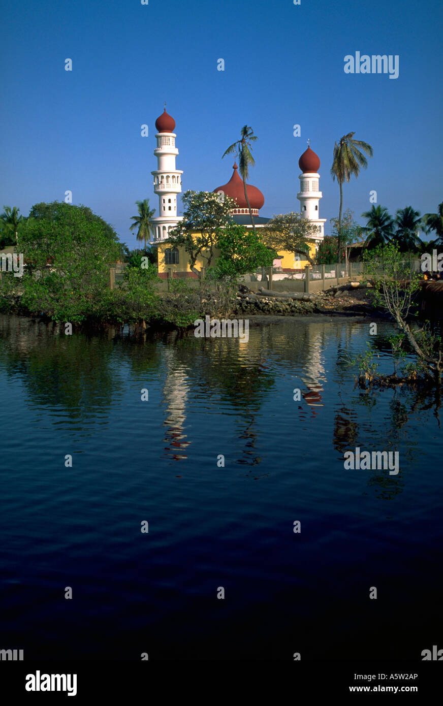 Mindanao Mosque High Resolution Stock Photography and Images - Alamy
