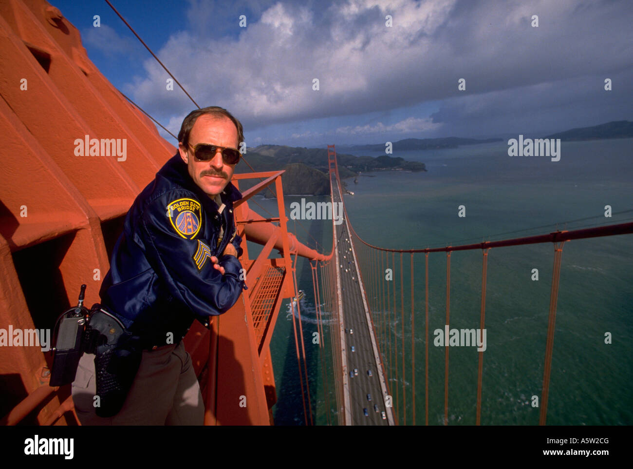 Male policeman hi-res stock photography and images - Alamy