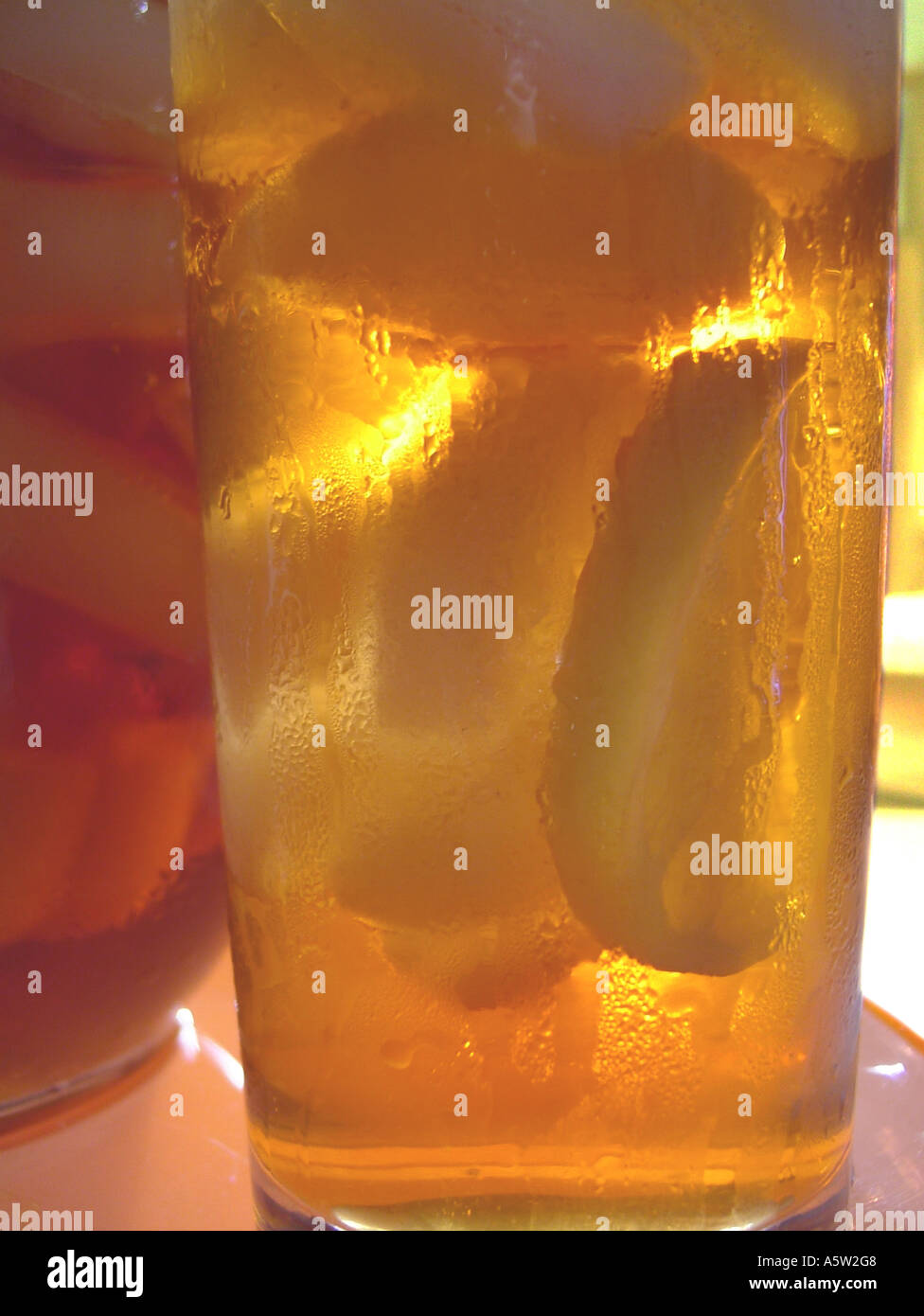 Citrus refresh refreshing quench quenching hi-res stock photography and ...
