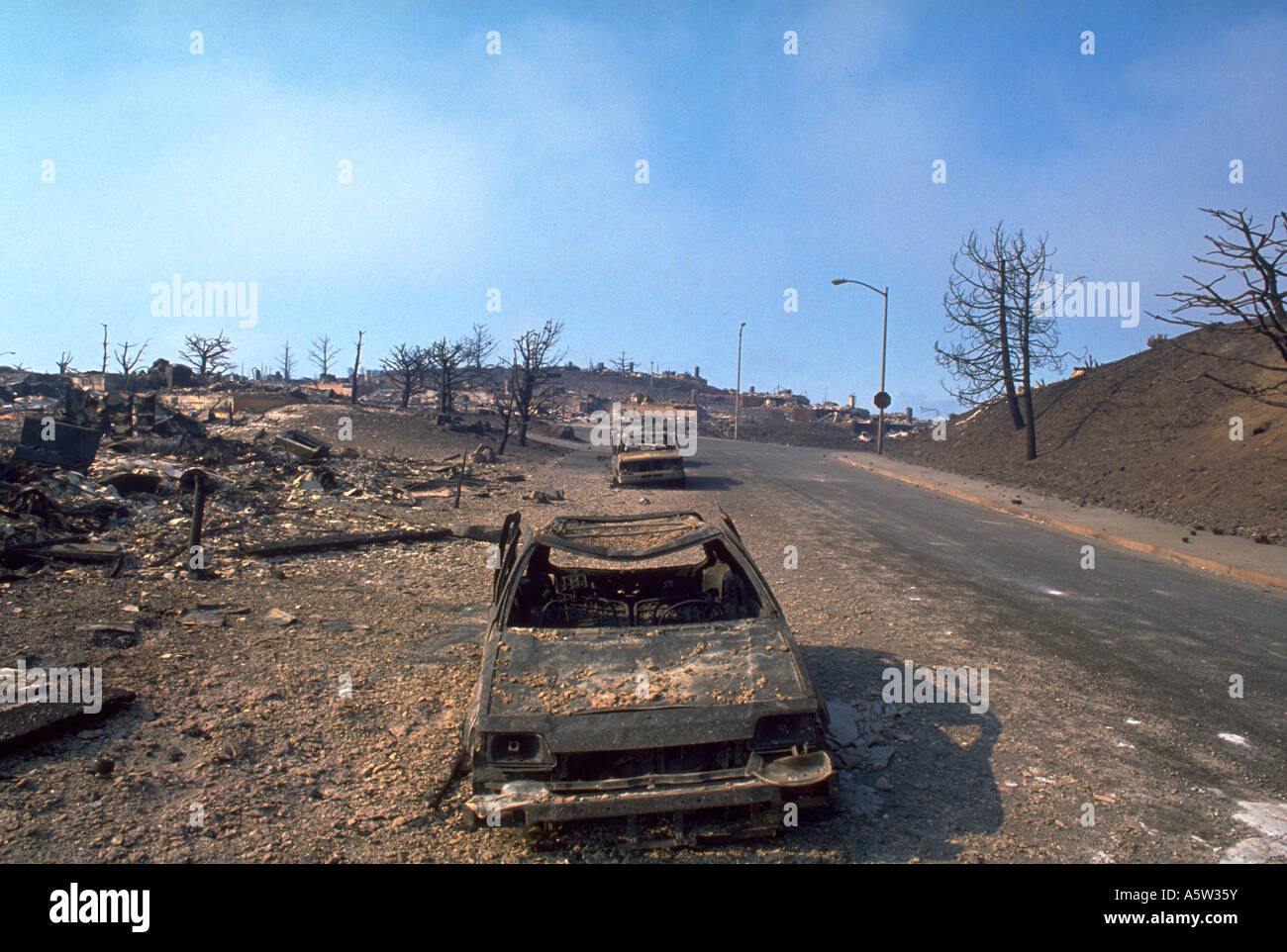 Disaster aftermath hi-res stock photography and images - Alamy