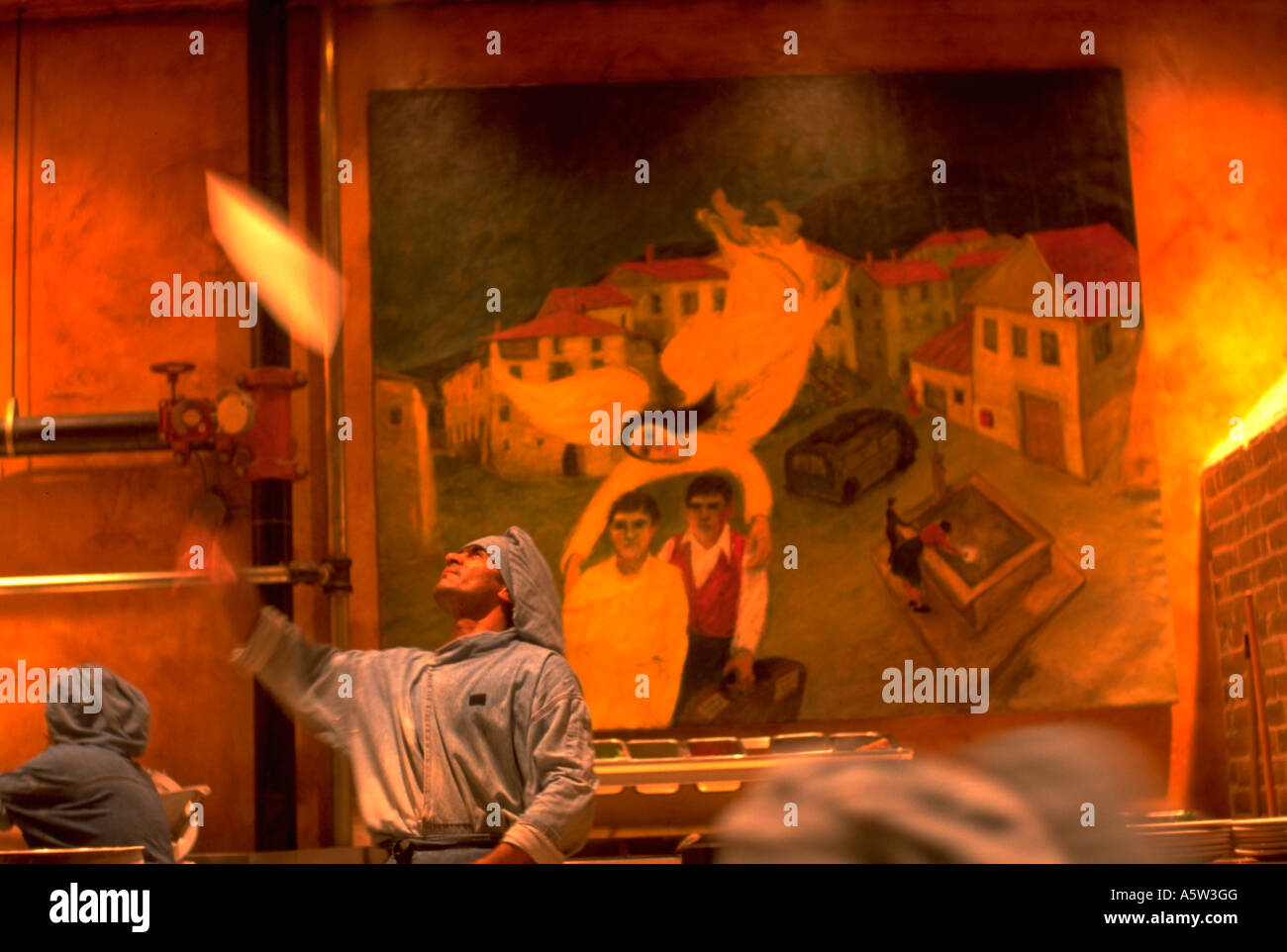 Chef Throwing Food Stock Photos & Chef Throwing Food Stock Images - Alamy