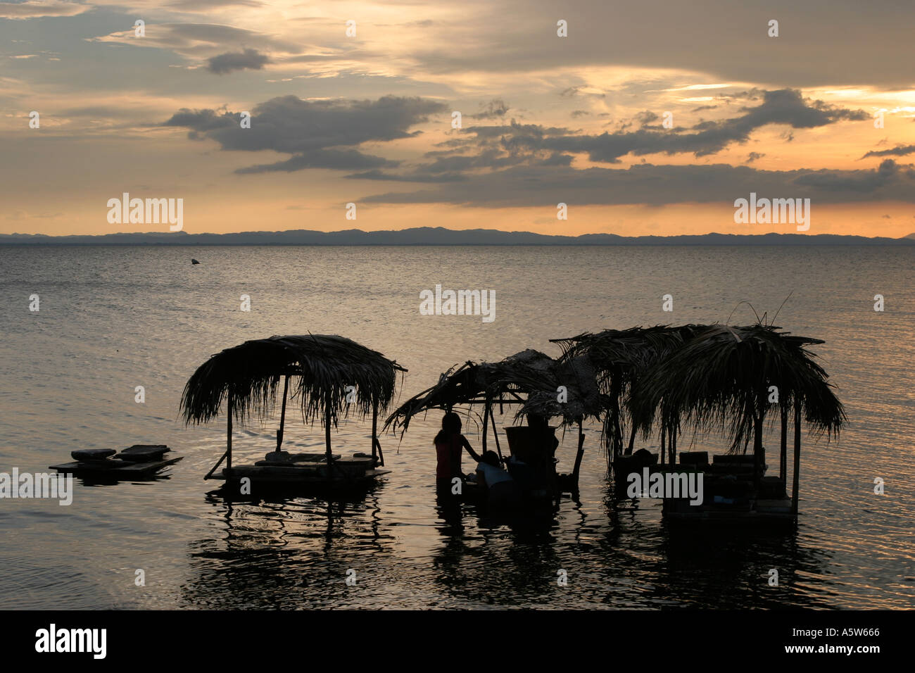 Washing platforms hi-res stock photography and images - Alamy