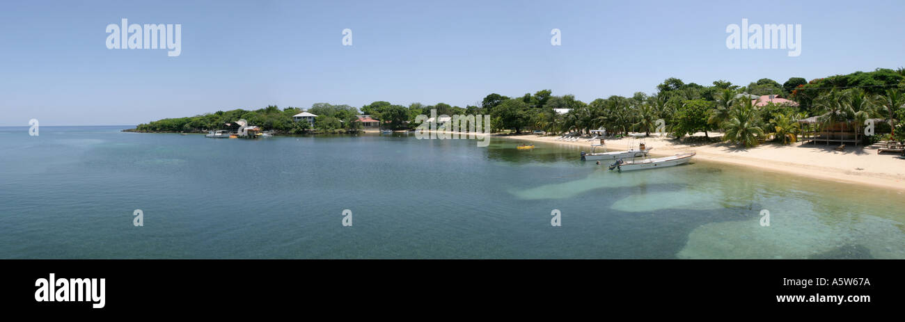 Half moon bay Roatan Bay Islands Honduras Stock Photo - Alamy