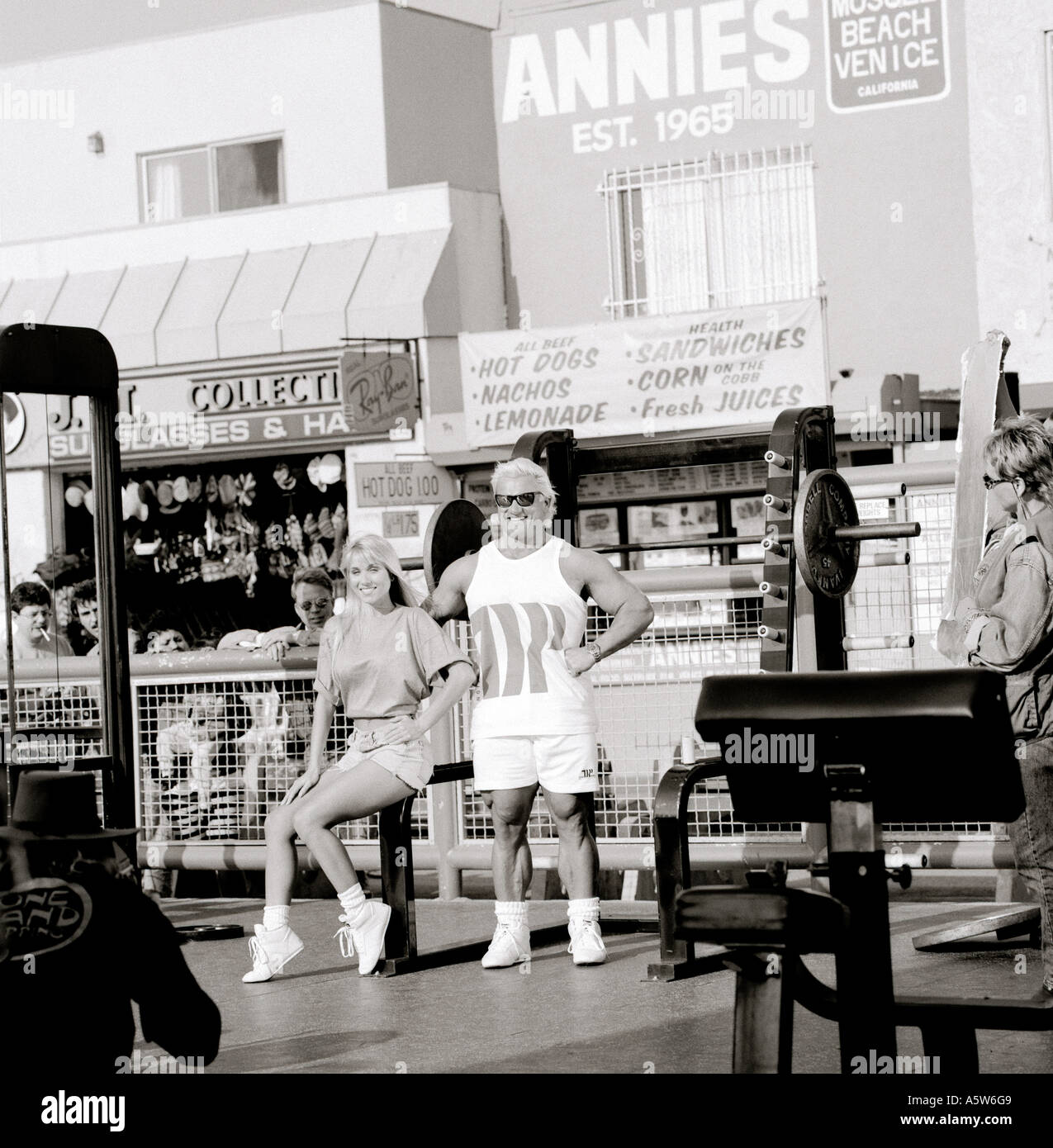 Tom Platz bodybuilder at a photo shoot in Muscle Beach in Venice Beach ...