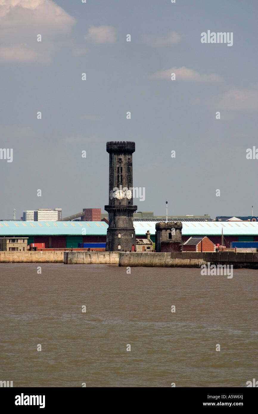 Dockers clock River Mersey Stock Photo - Alamy