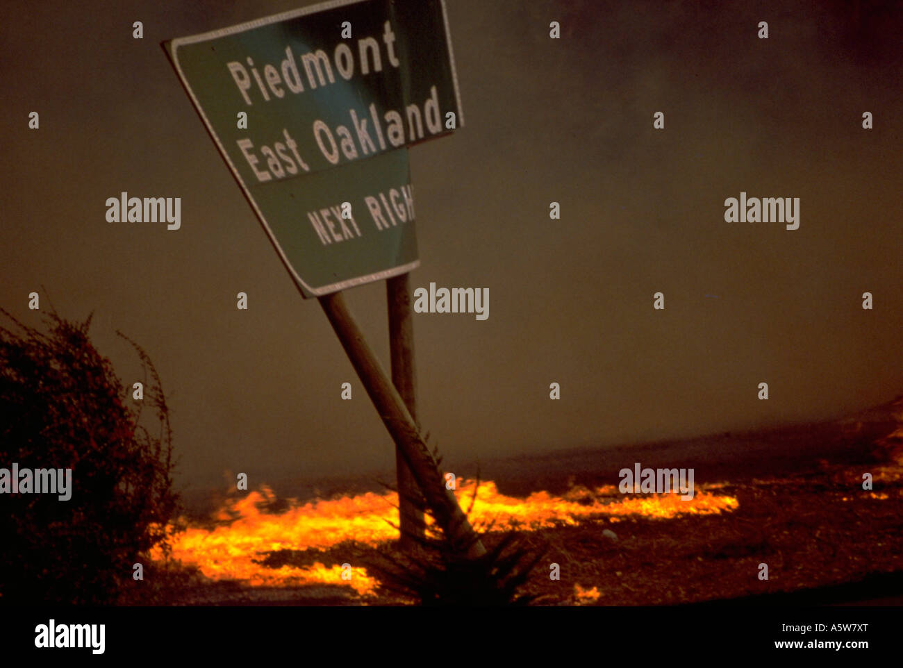 Burning destruction street hi-res stock photography and images - Alamy