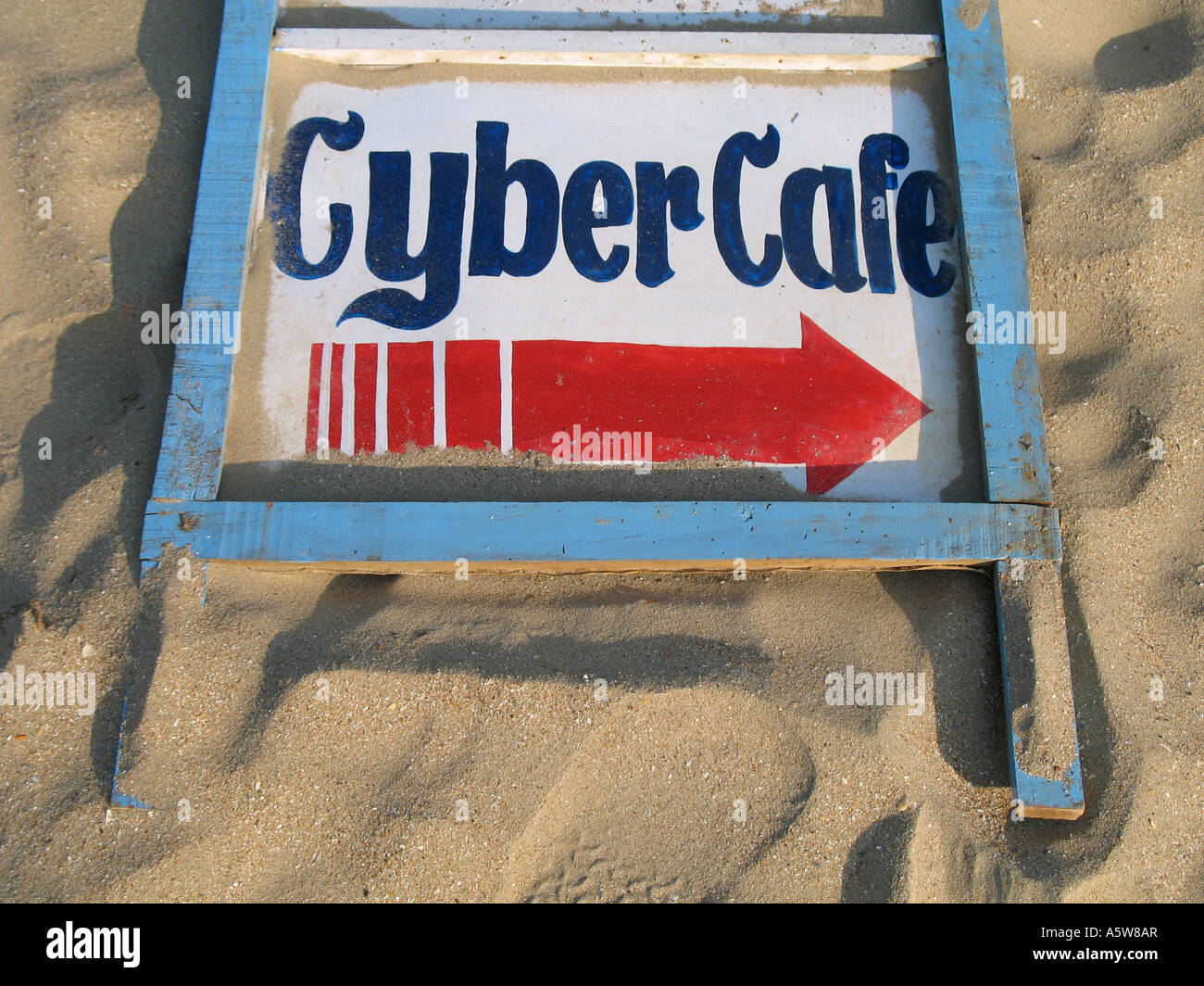 Cyber cafe hi-res stock photography and images - Alamy