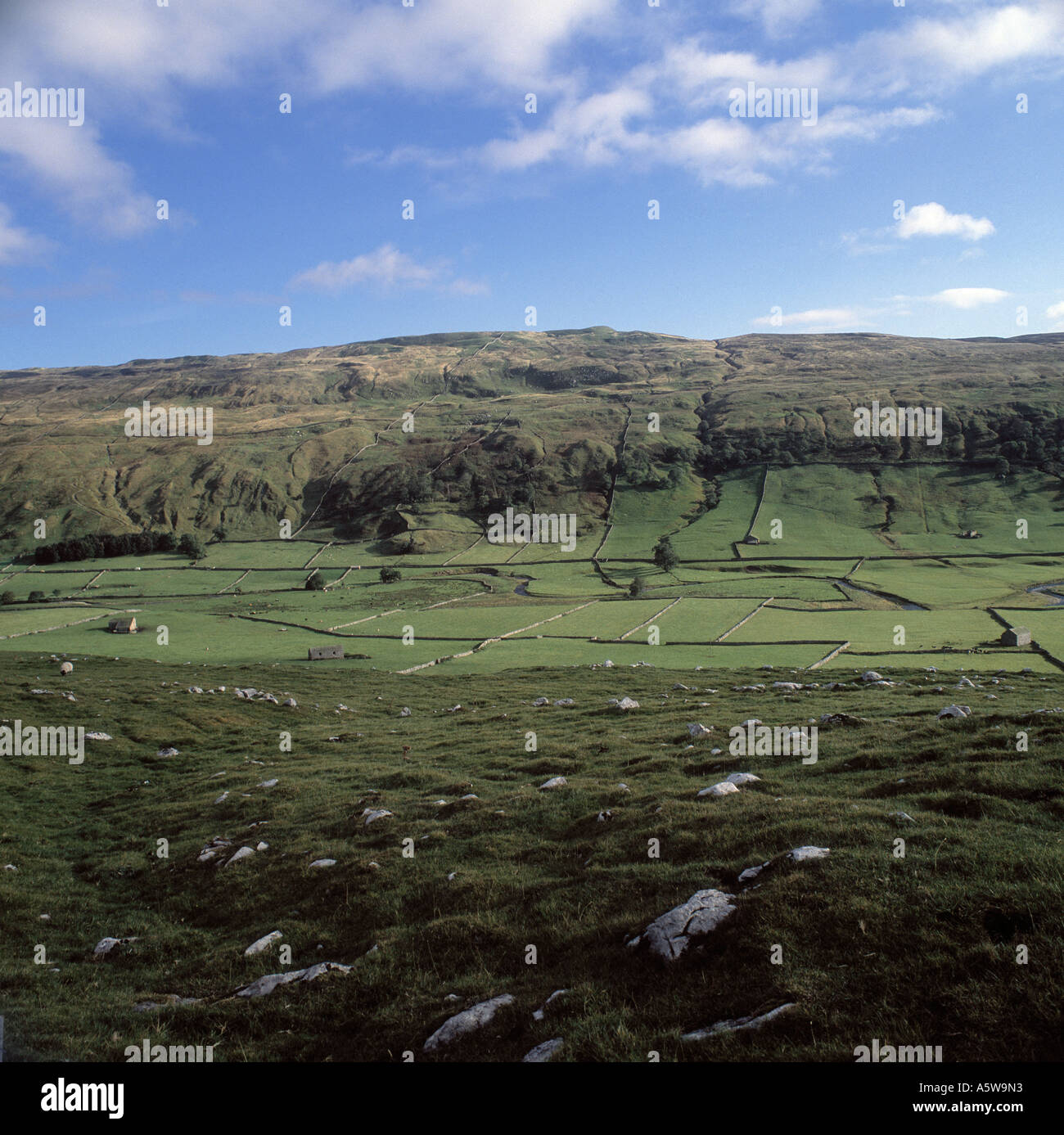 Places to visit in the yorkshire dales hi-res stock photography and ...