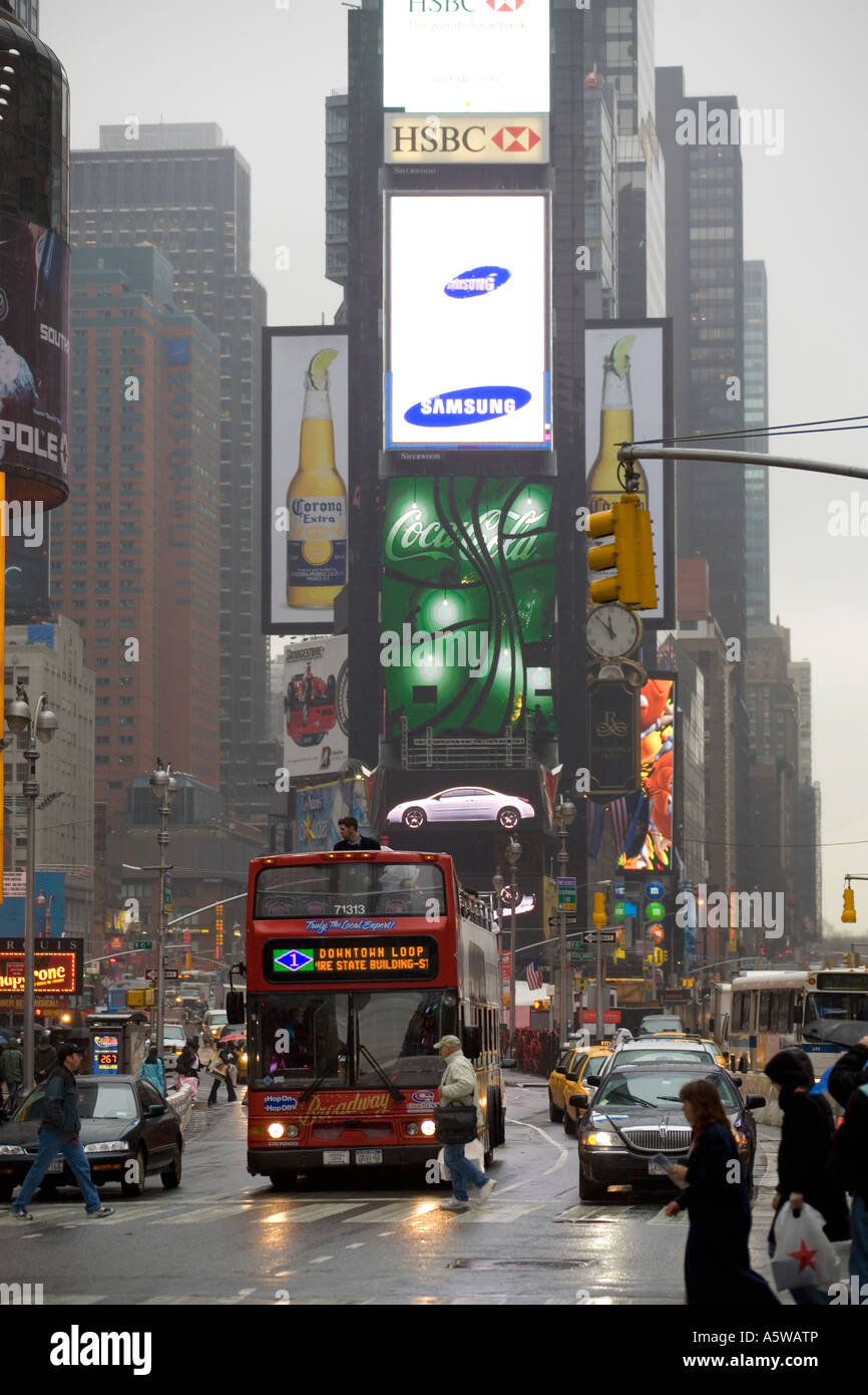 Times Square in the rain new york city Stock Photo - Alamy
