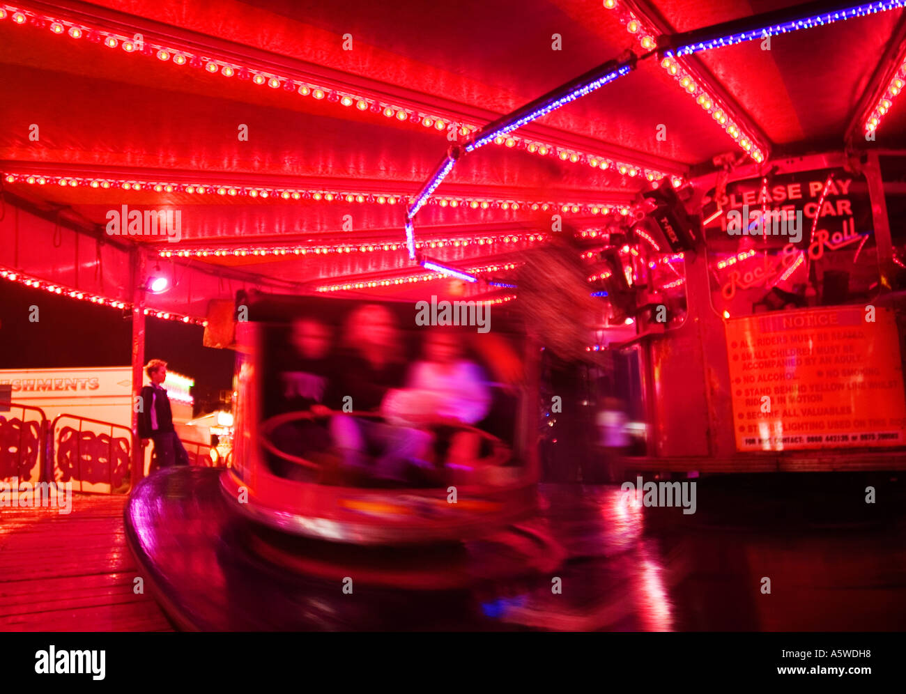 Waltzer fairground ride Stock Photo - Alamy
