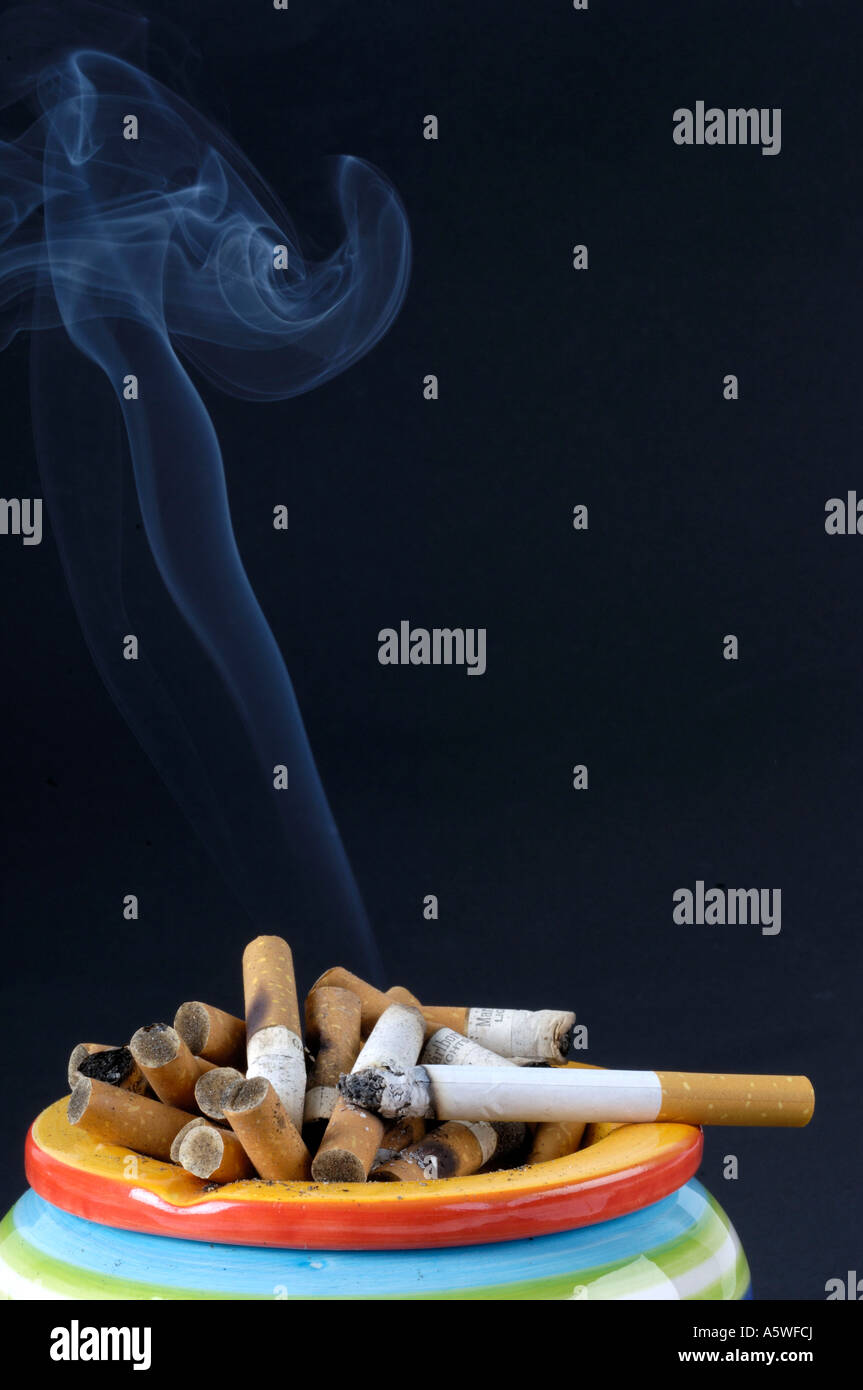 Cigarettes horizontal hi-res stock photography and images - Alamy