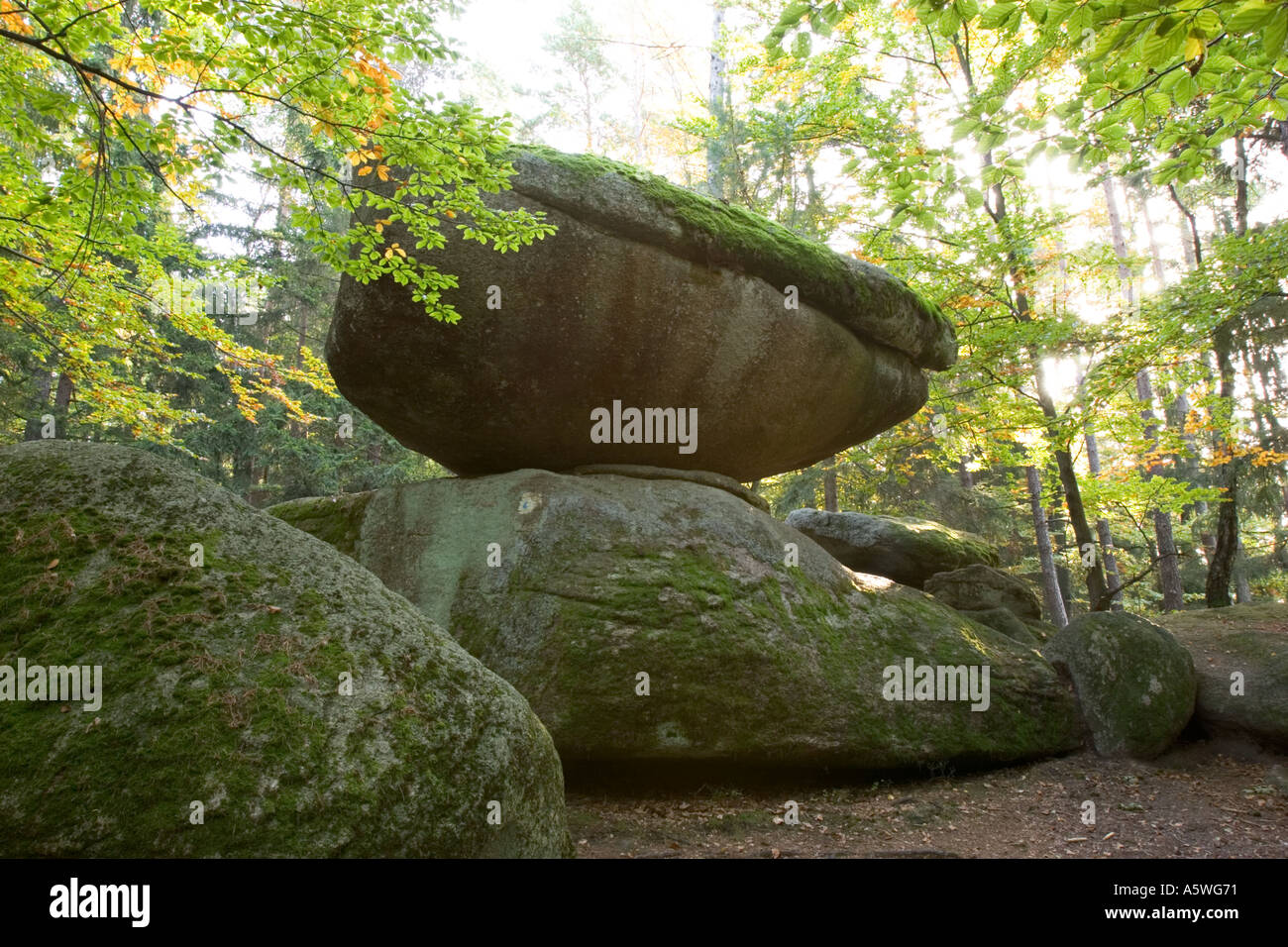 Wobble stone hi-res stock photography and images - Alamy