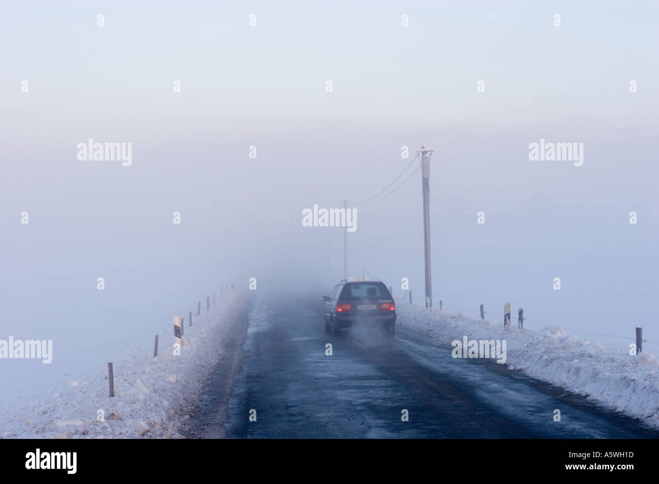 Car in road hi-res stock photography and images - Alamy