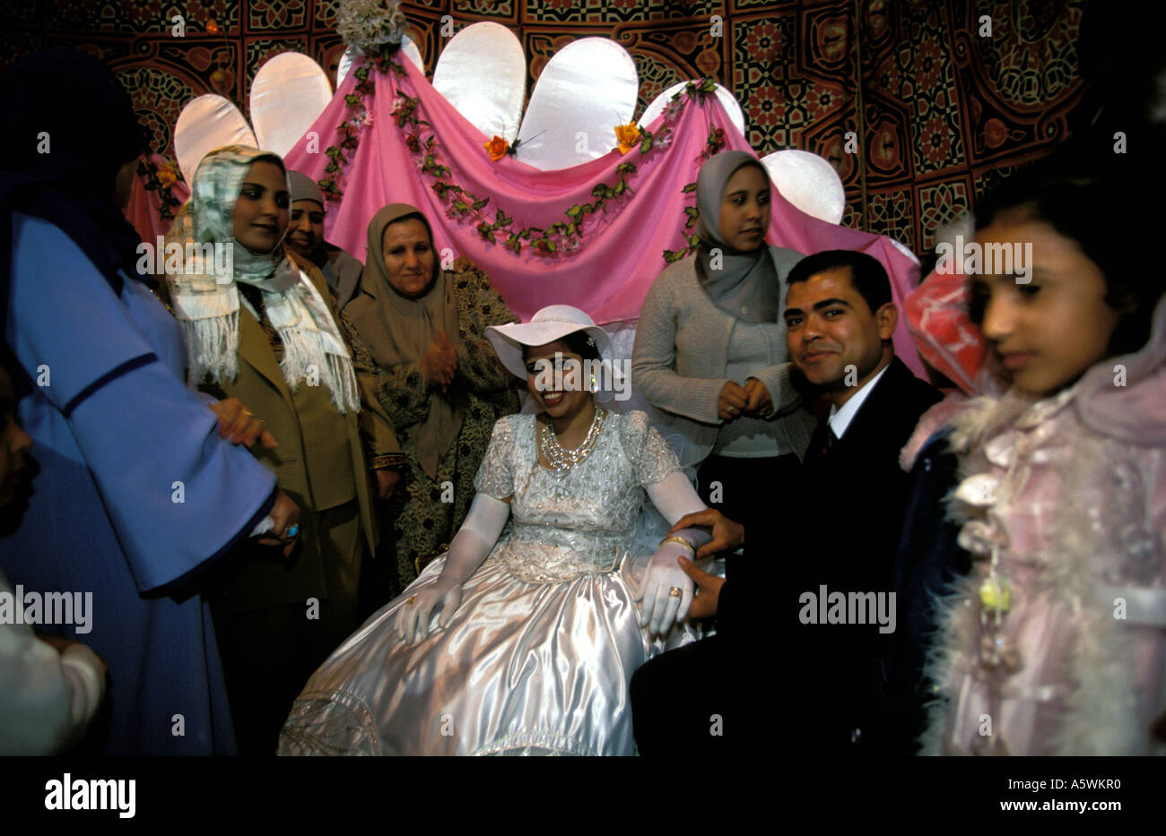Cairo traditional moslim wedding hi-res stock photography and images ...