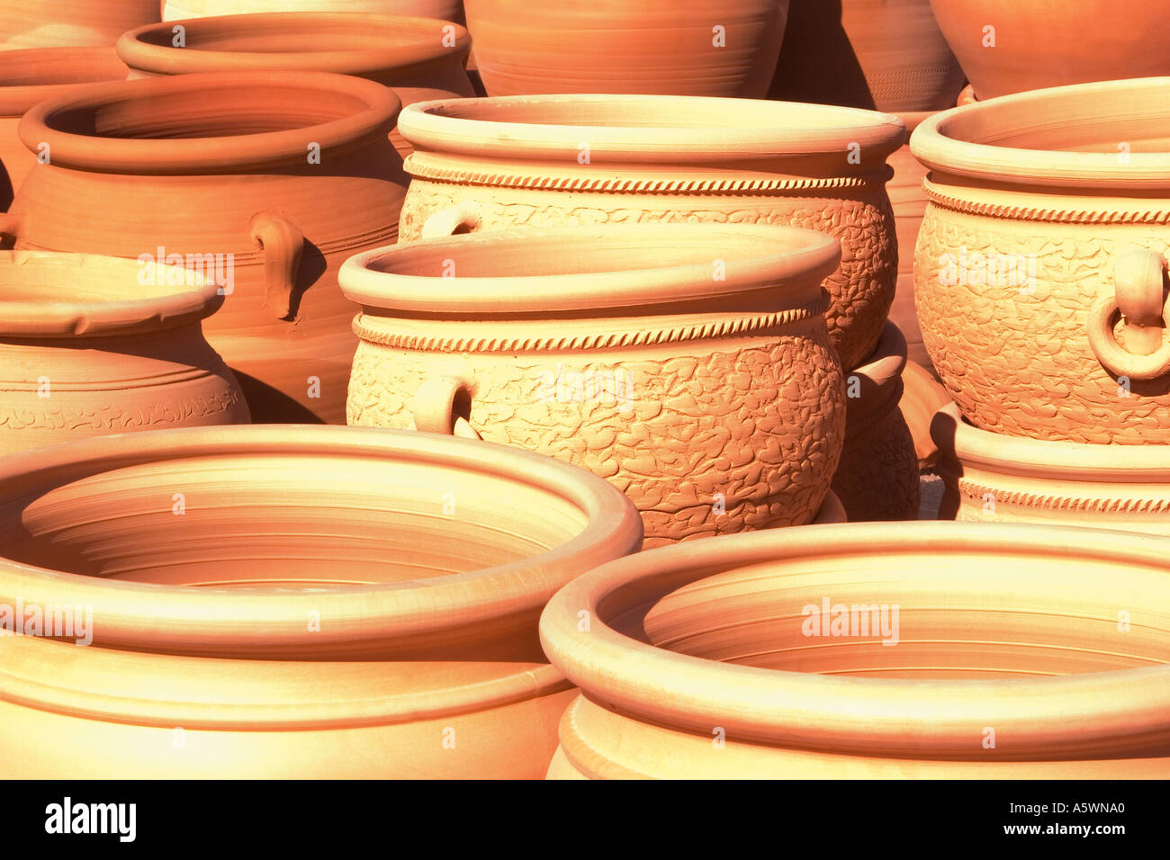Clay tub hi-res stock photography and images - Alamy