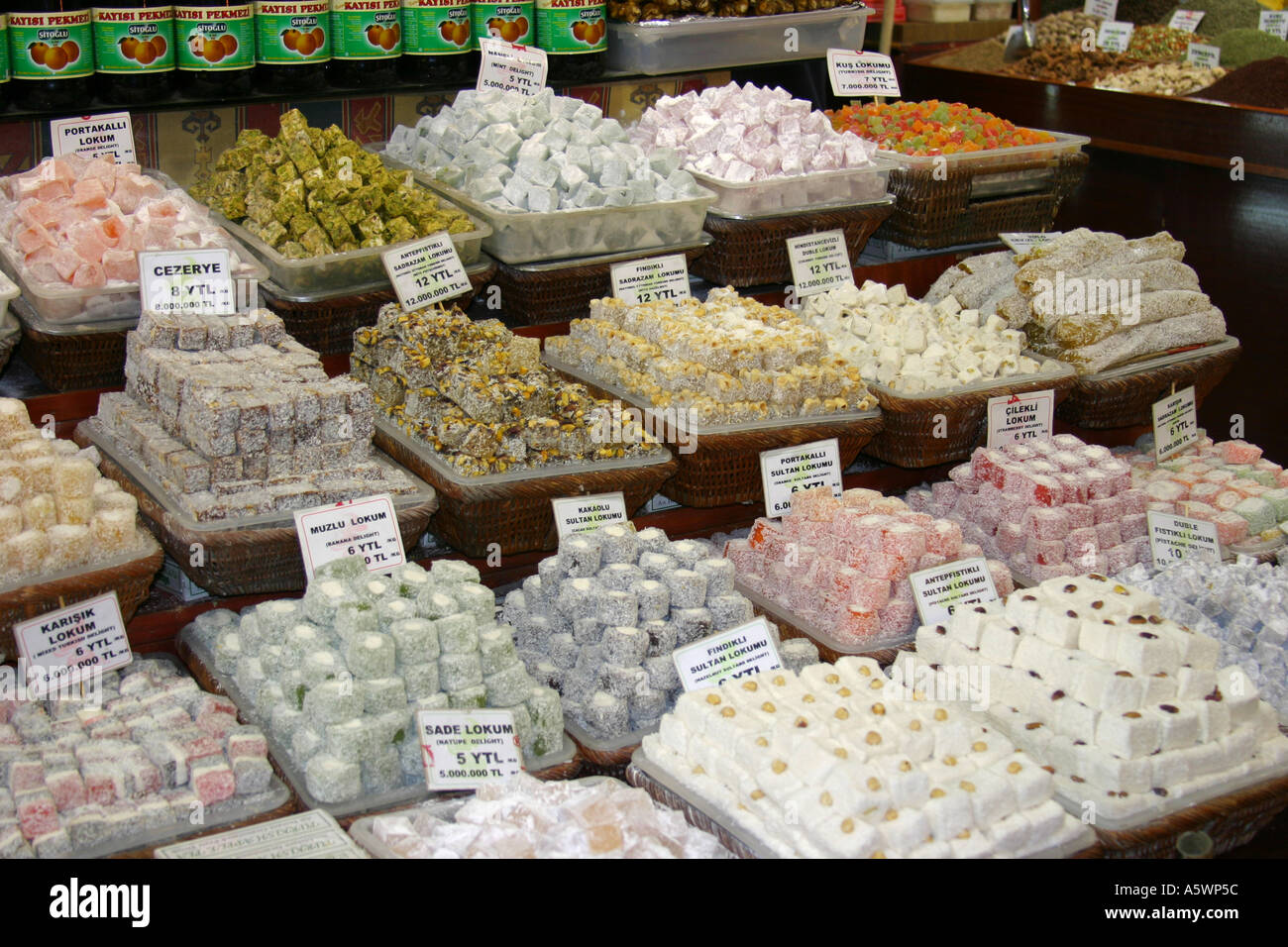 Turkish delight for sale at the Grand Bazaar in Istanbul Stock Photo ...