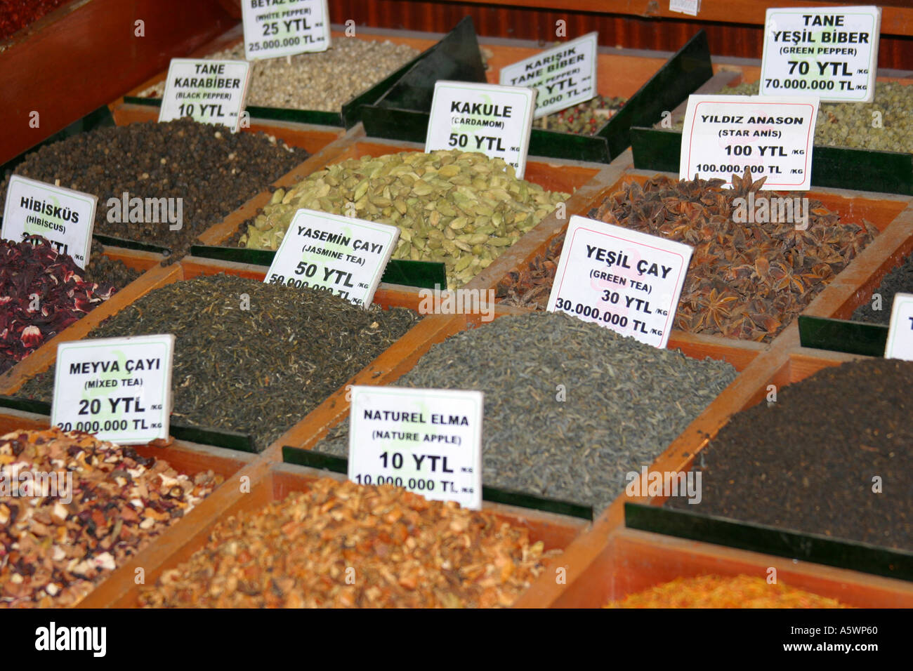 Apple tea istanbul hi-res stock photography and images - Alamy